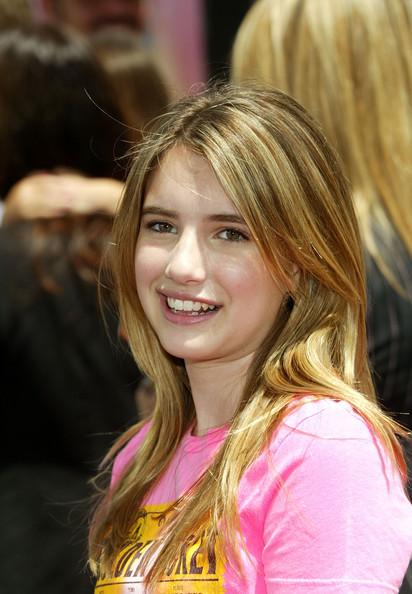 มาดู EMMA ROBERTS หลานสาวแท้ๆ ของ จูเลีย โรเบิร์ตส์ สวยๆๆๆๆ ไม่แพ้กัน ...