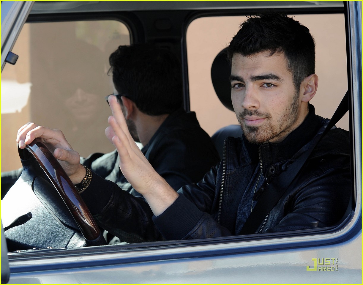 Joe Jonas!! หนุ่มหล่อน่ากิน จากวง The Jonas Brothers! | Dek-D.com
