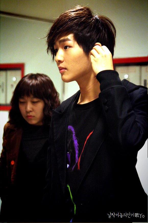 SHINee SHINee SHINee ชายนี่หายไปหนาย | Dek-D.com