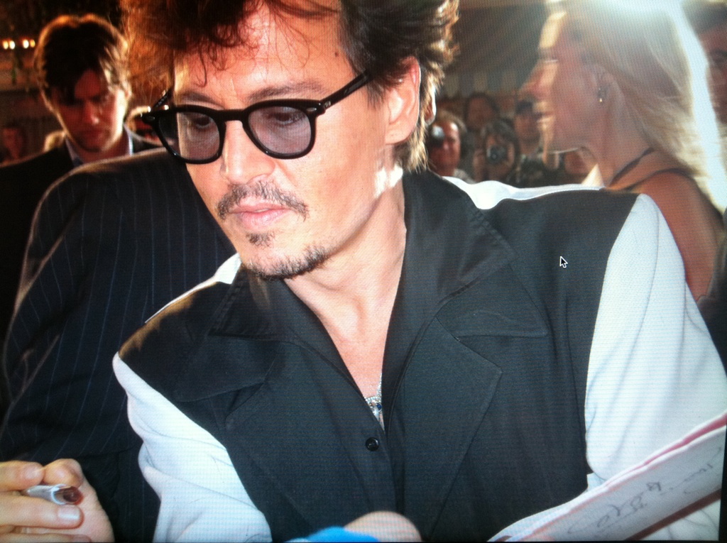 All about Johnny in April and May 2011 > Blog: spoyzz