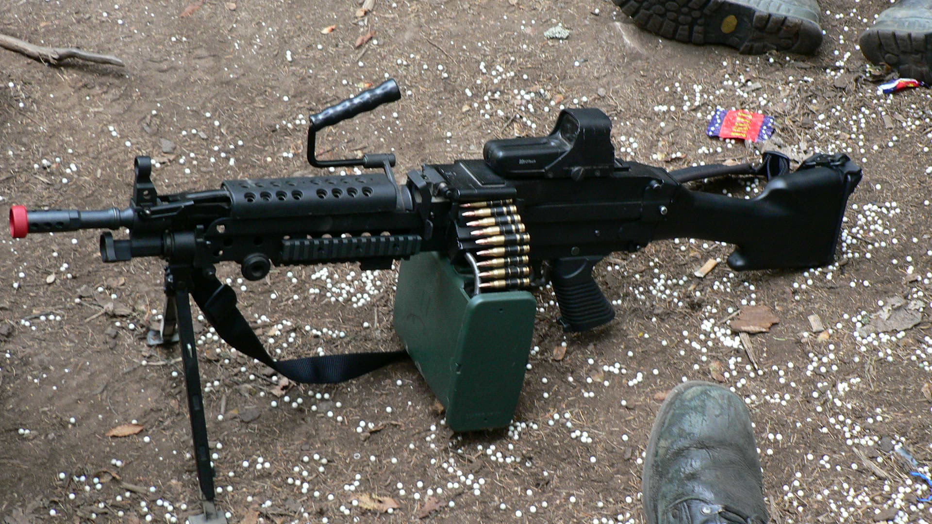 นิยาย วันสิ้นโลก > ตอนที่ 13 : ต้องรอดไปให้ได้ : Dek-D.com - Writer