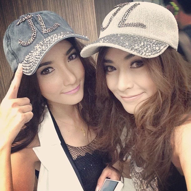 เจแอน - ลิซ่า สองสาว JLIS ดูโอ้สุดเซ็กซี่ >