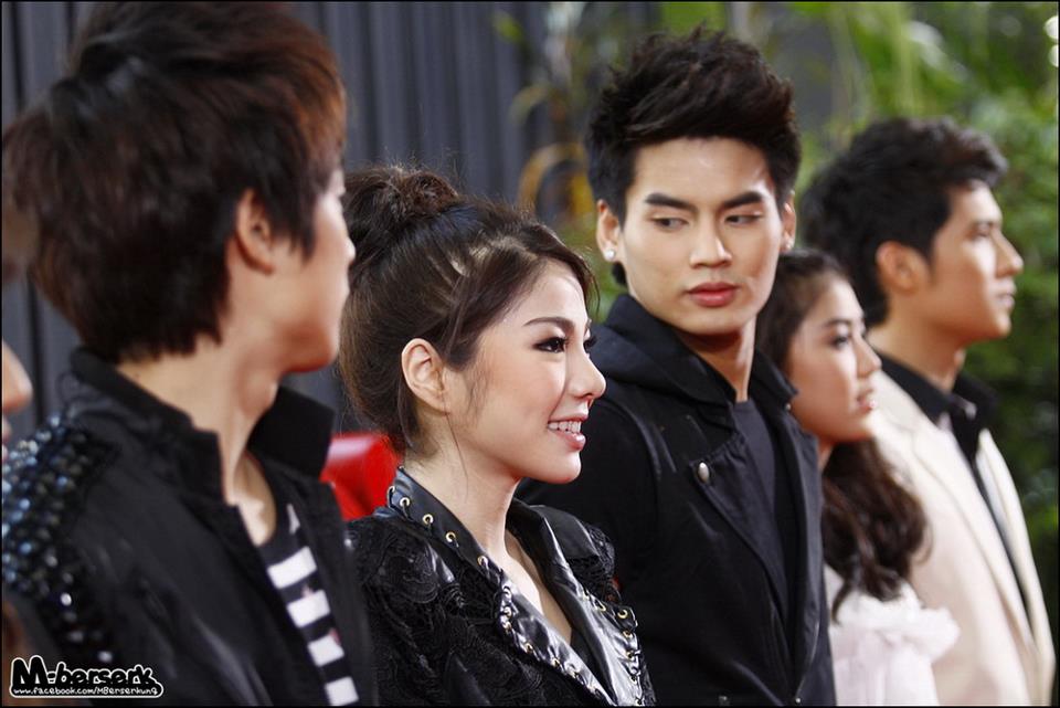 [pic] เฟรม The Star 8 สาวร็อคคิตตี้ ^___^ | Dek-D.com