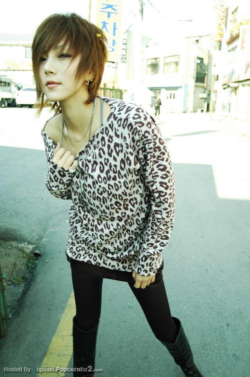 Park Yong Hee สวยหล่อในคนเดียว!!? | Dek-D.com