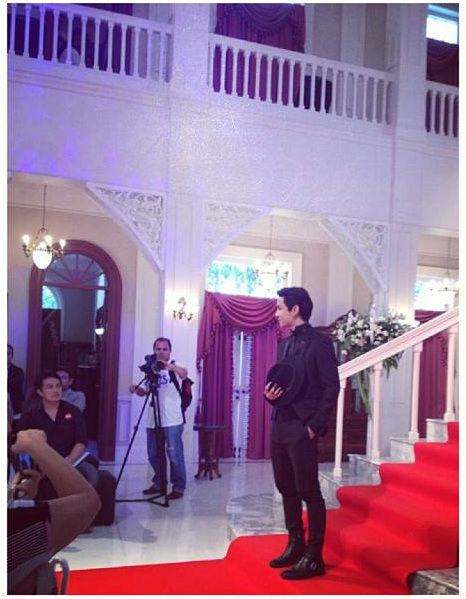 [คลิป+รูป] "กัน" งานเปิดตัว ACTS Studio...คุณชายนภัทรแห่งวังราชพฤกษ์หล่ ...