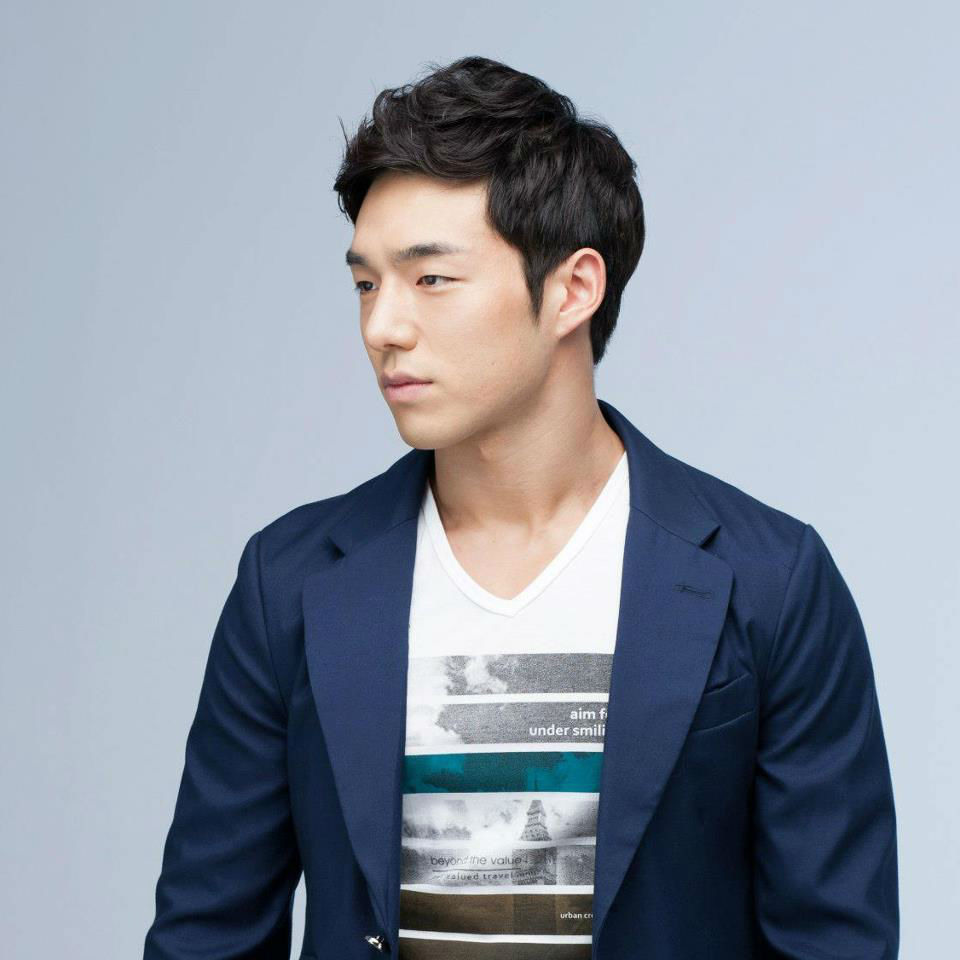 นายแบบเกาหลีหล่อล่ำ Choi Yong Ho >0