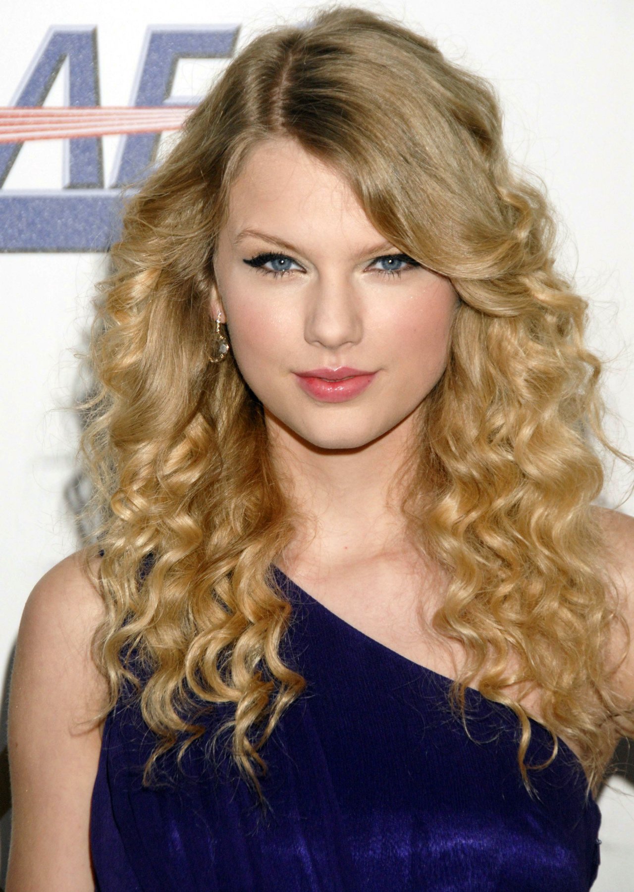 แจกรูป Taylor Swift งามๆ ภาค 2 ค่า >