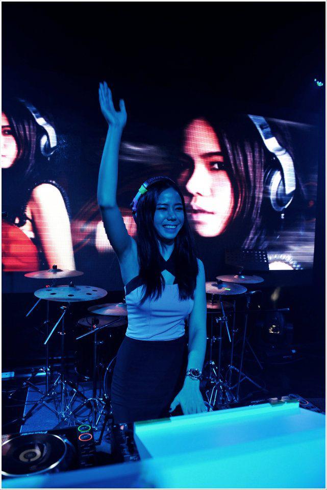 DJ Roxy June ดีเจหญิงแนวหน้าของเมืองไทย | Dek-D.com