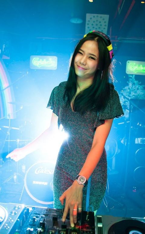 DJ Roxy June ดีเจหญิงแนวหน้าของเมืองไทย | Dek-D.com