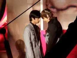 Kiss The Rain [2PM-khundong]