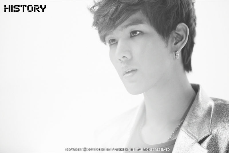 ประวัติ Song Kyung Il (송경일) - HISTORY | Dek-D.com