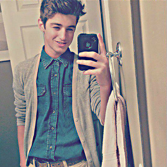 PICS Blake Gilbert หล่อเกินคนไปเเล้ววววว | Dek-D.com