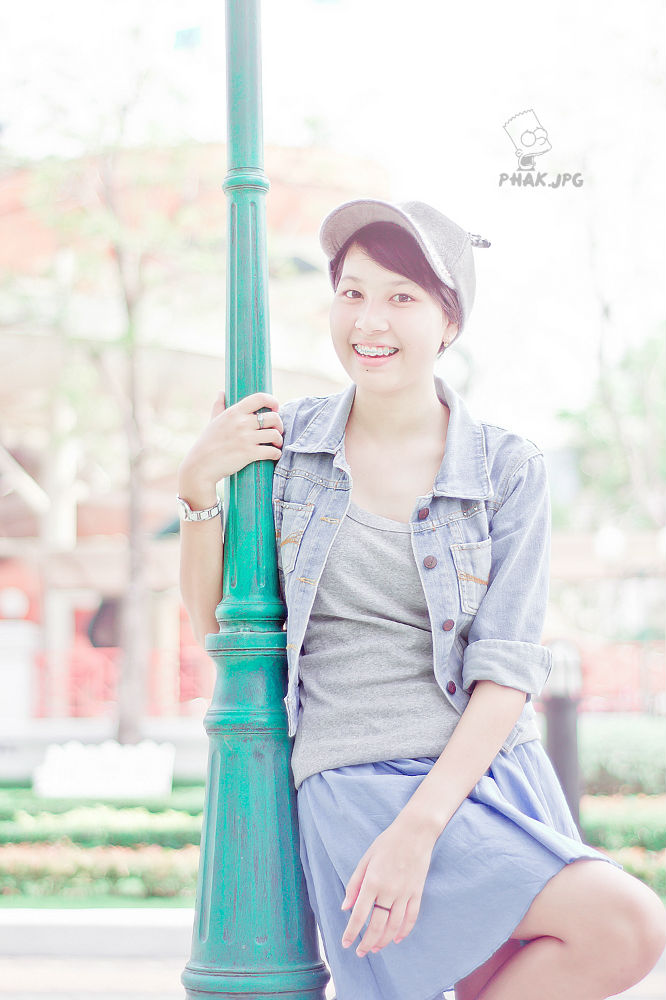 my portrait. Nikon D3100 + f1.8/kit18-55 | Dek-D.com