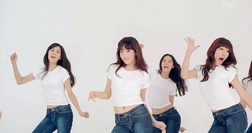 [SNSD] คุณเห็นอะไรใน MV Dancing Queen ??? | Dek-D.com