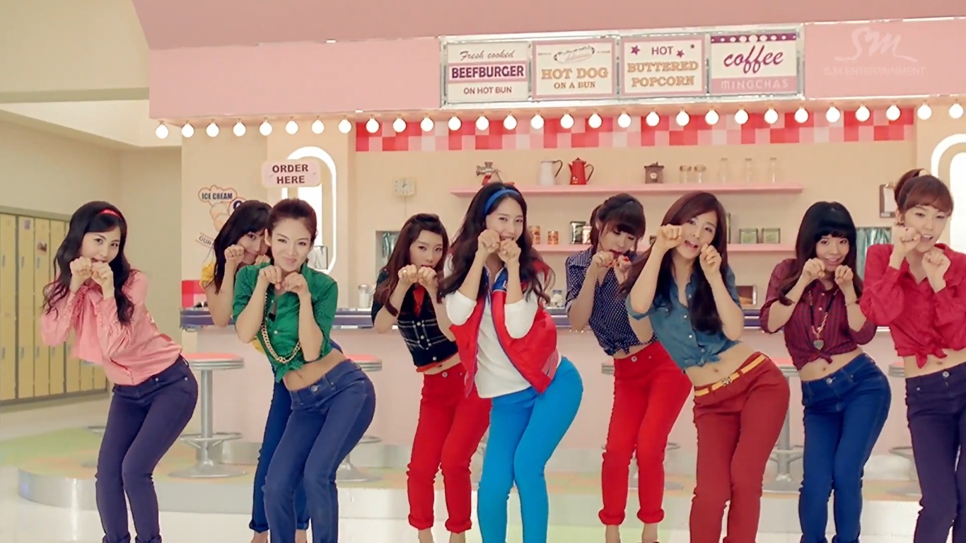 [SNSD] คุณเห็นอะไรใน MV Dancing Queen ??? | Dek-D.com
