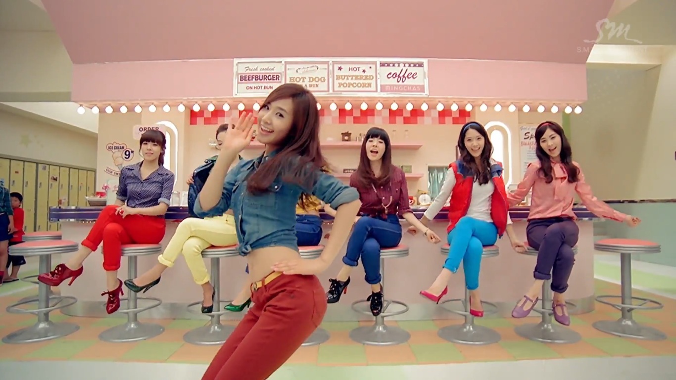 [SNSD] คุณเห็นอะไรใน MV Dancing Queen ??? | Dek-D.com