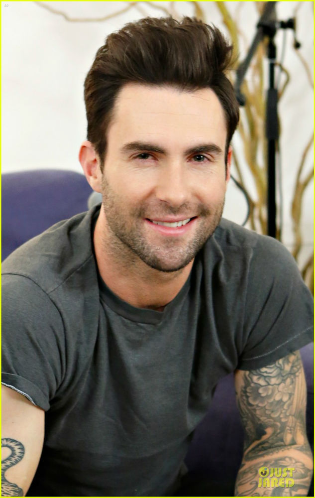 Adam Levine VS Avril Lavigne | Dek-D.com