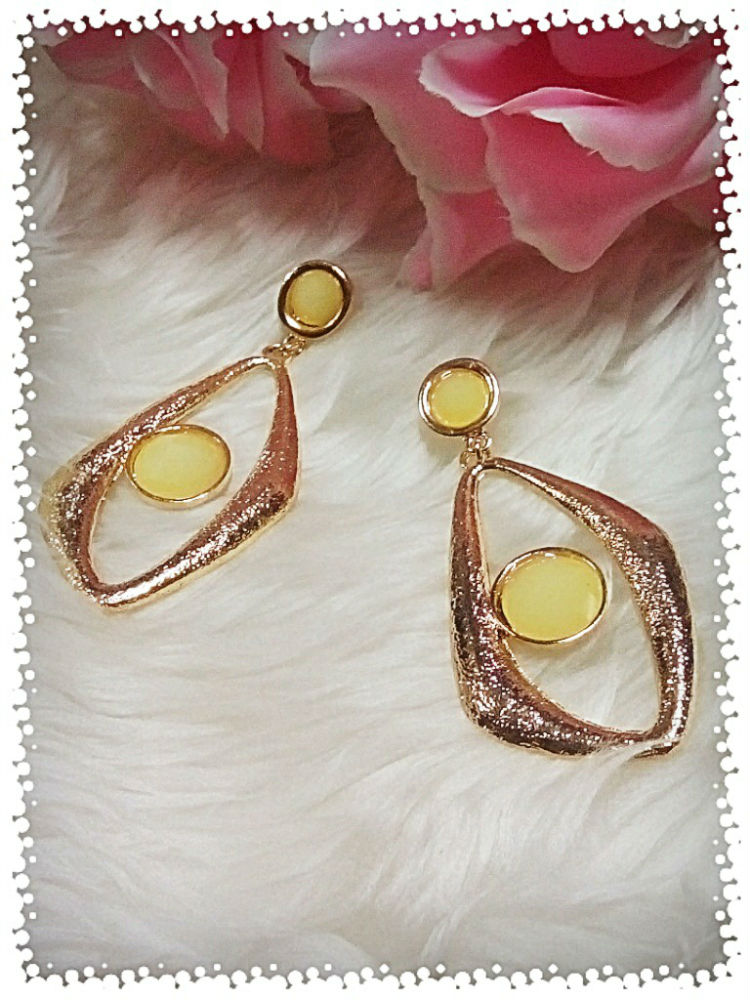 ขอปรึกษาเรื่องต่างหูหน่อยค่ะ | Dek-D.com