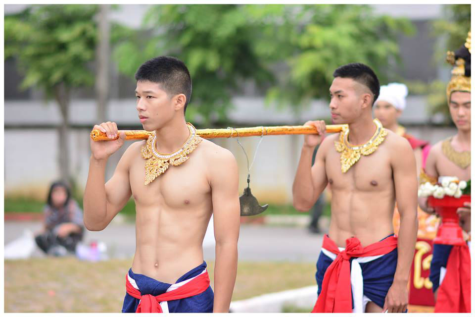 กีฬาสีโรงเรียนพิริยาลัยจังหวัดแพร่ ครั้งที่ 38 31/10/2557 | Dek-D.com