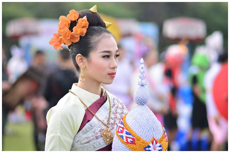 กีฬาสีโรงเรียนพิริยาลัยจังหวัดแพร่ ครั้งที่ 38 31/10/2557 | Dek-D.com