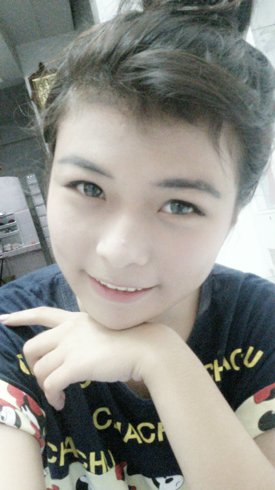 แต่งหน้าเป็นมีชัยไปกว่าครึ่งนะค่ะ by Guggig | Dek-D.com