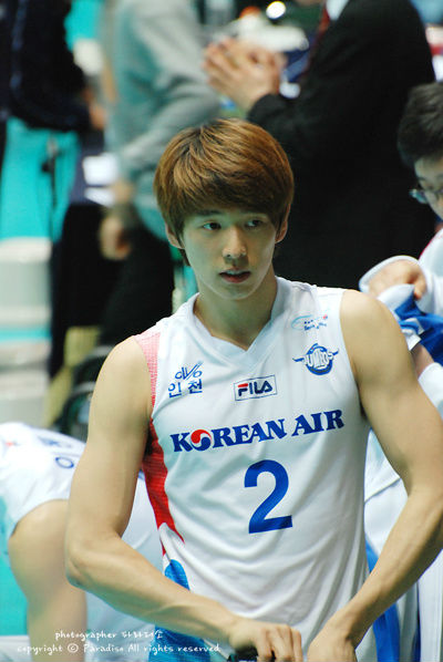 รวมรูปนักวอลเลย์บอลชายทีมชาติหล่อๆจ้า | Dek-D.com