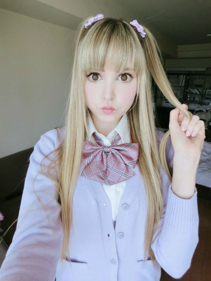 Taylor r VS Dakota Rose | Dek-D.com