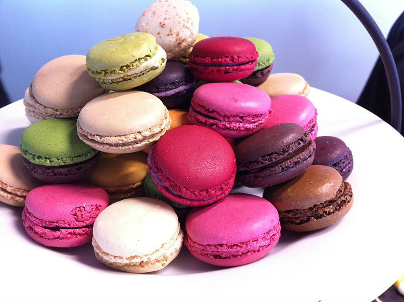 Macaron และ Macaroon แตกต่างกันอย่างไร ? | Dek-D.com