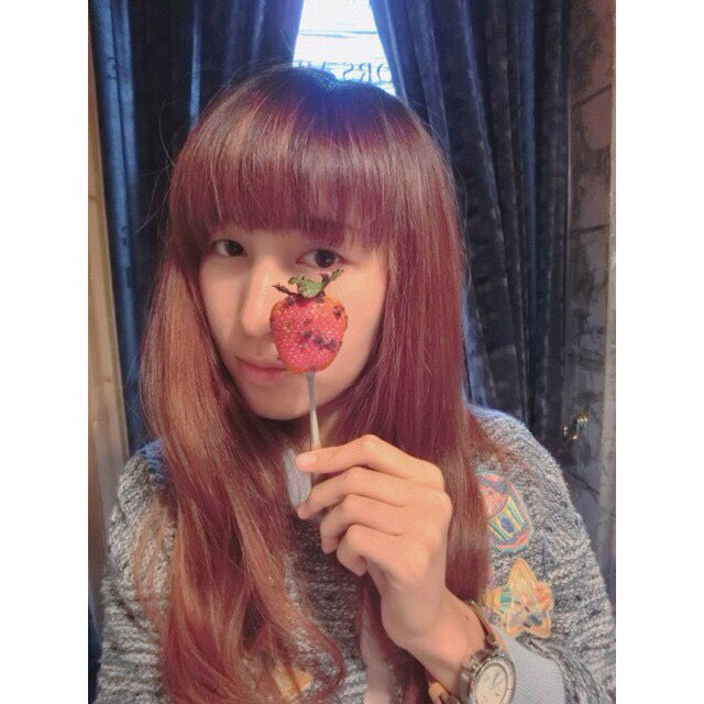 พี่คนนี้น่ารัก ไว้ผมหน้าม้าตลอดเลย ชอบมาก #instagram : mljkn_n | Dek-D.com