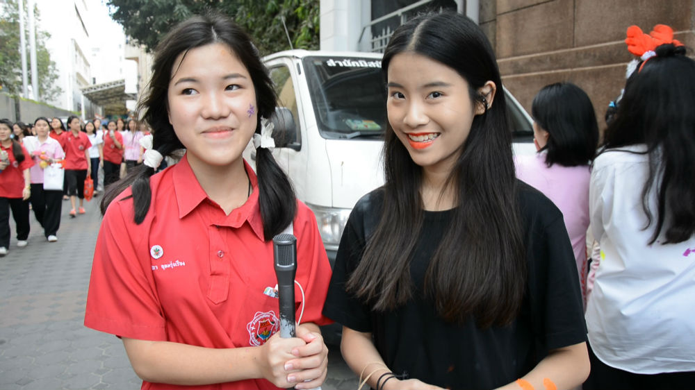 น่ารักกันได้อีก! ในงาน !AC Christmas Fair 2014 | Dek-D.com