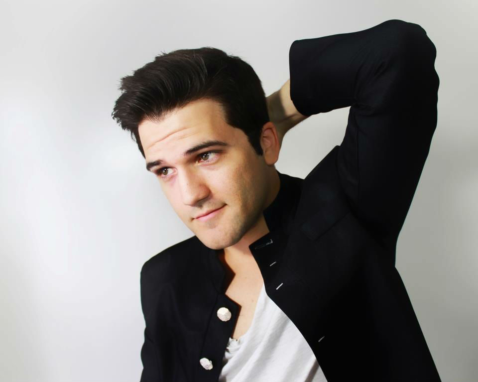 The Johnsons สามพี่น้องสุดหล่อกับการCover บน YouTube #thejohnsons ...