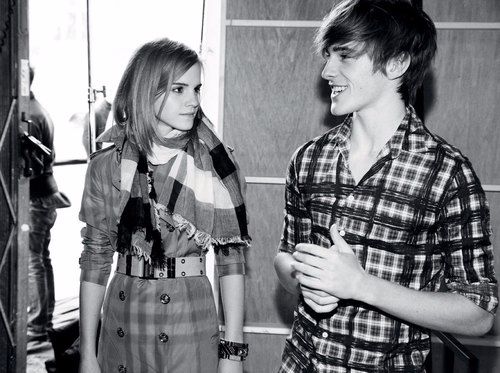 อยากได้คนนี้!! Alex Watson หนุ่มสุดหล่อน้องชายของ Emma Watson | Dek-D.com