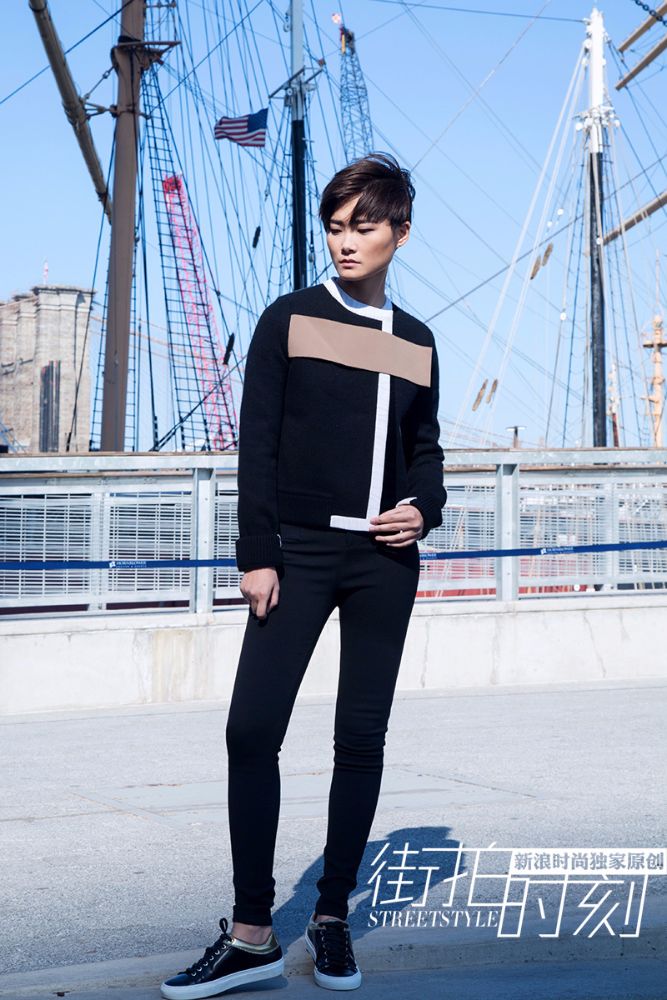 ดูดีมากและแอบจิ้น!! สาวเท่ Li Yuchun สาวชุดดำที่เดินข้างหลังชมพู่ | Dek ...
