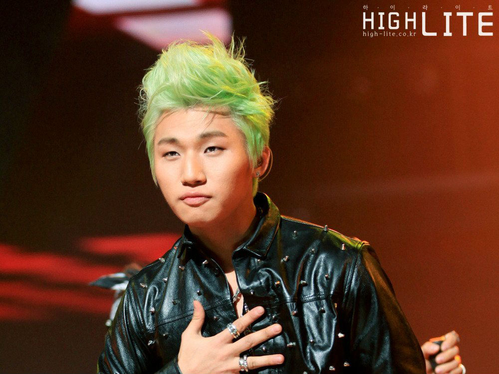 รวมมิตร 10 ไอดอลเกาหลีหัวสีเขียว เฟี้ยวสุดๆ | Dek-D.com