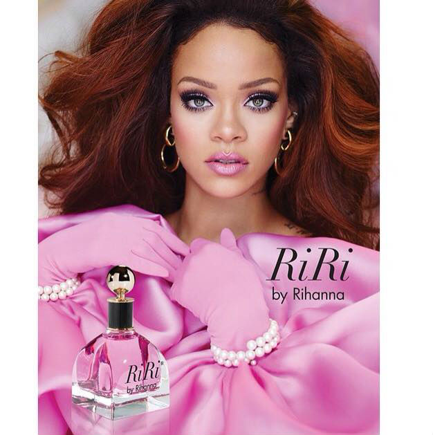 น้ำหอม ‘RiRi’ ของ Rihanna เปิดตัวแล้ว แฟนๆมารอก่อนวันเริ่มงานถึง 3 วัน ...
