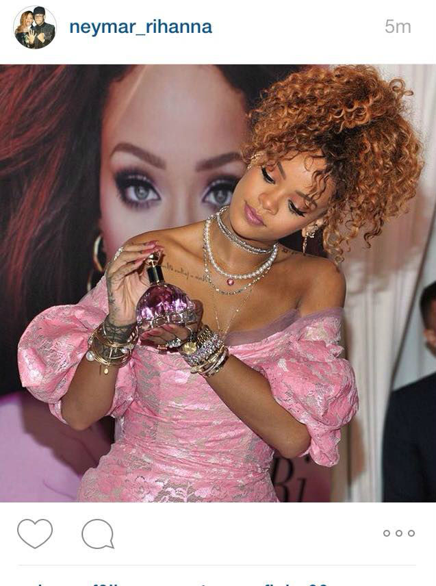 น้ำหอม ‘RiRi’ ของ Rihanna เปิดตัวแล้ว แฟนๆมารอก่อนวันเริ่มงานถึง 3 วัน ...