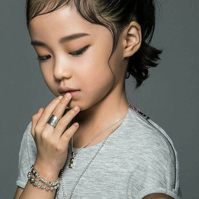 Hwang Sieun นางแบบสาวน้อยวัย 7 ขวบ จากเกาหลีน่ารักมาก!!! | Dek-D.com