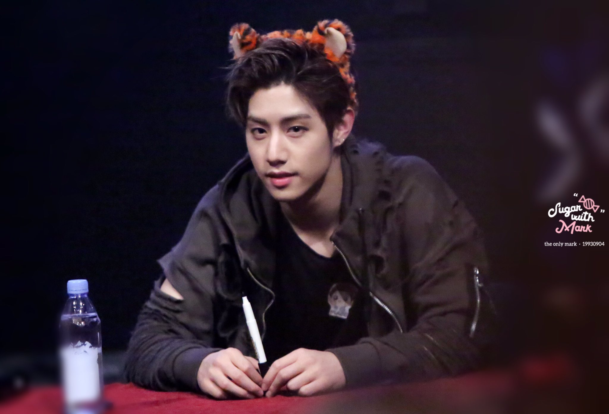 นิยาย *รีไรท์*[FIC MTBB] GOT7☆ รุ่นพี่ม.6 #markbam : Dek-D.com - Writer