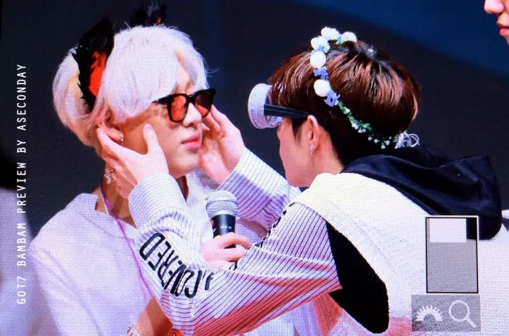 นิยาย (OS/SF) Emotional - MARKBAM - : Dek-D.com - Writer