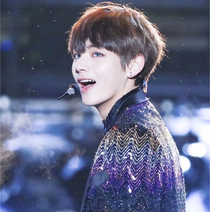 ขอรูป v bts ชัดๆ ขอ2017-2018 น้ะค้าา | Dek-D.com