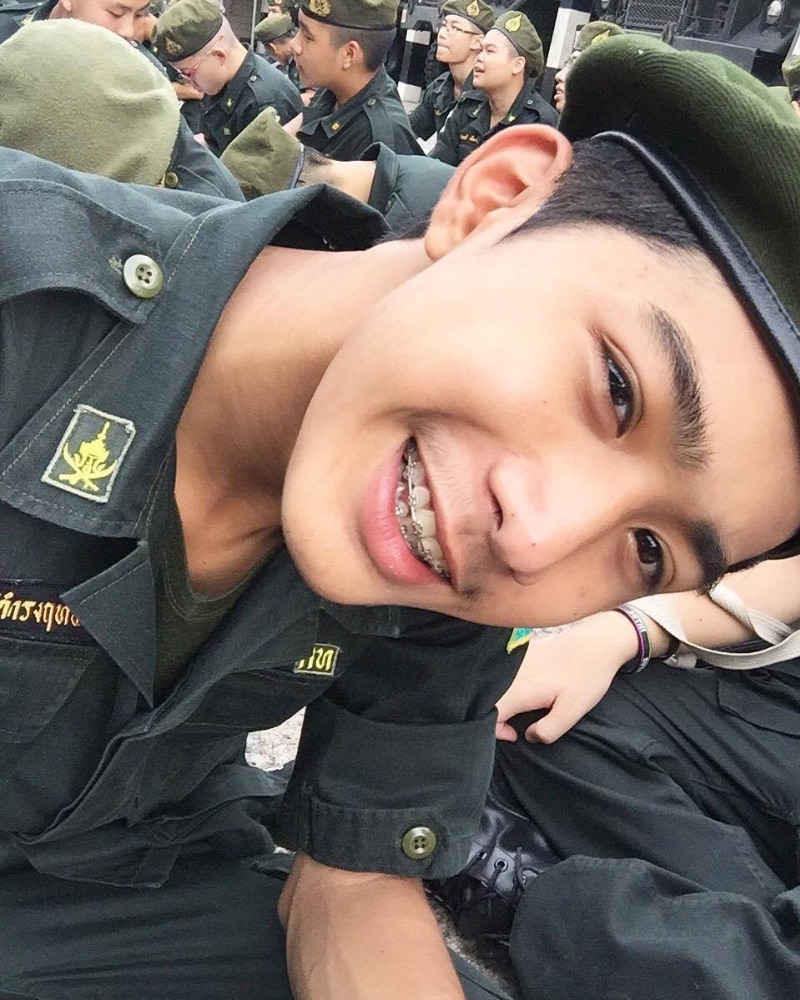 หนุ่มหล่อจากรั่วโรงเรียนวัดสุทธิวราราม | Dek-D.com