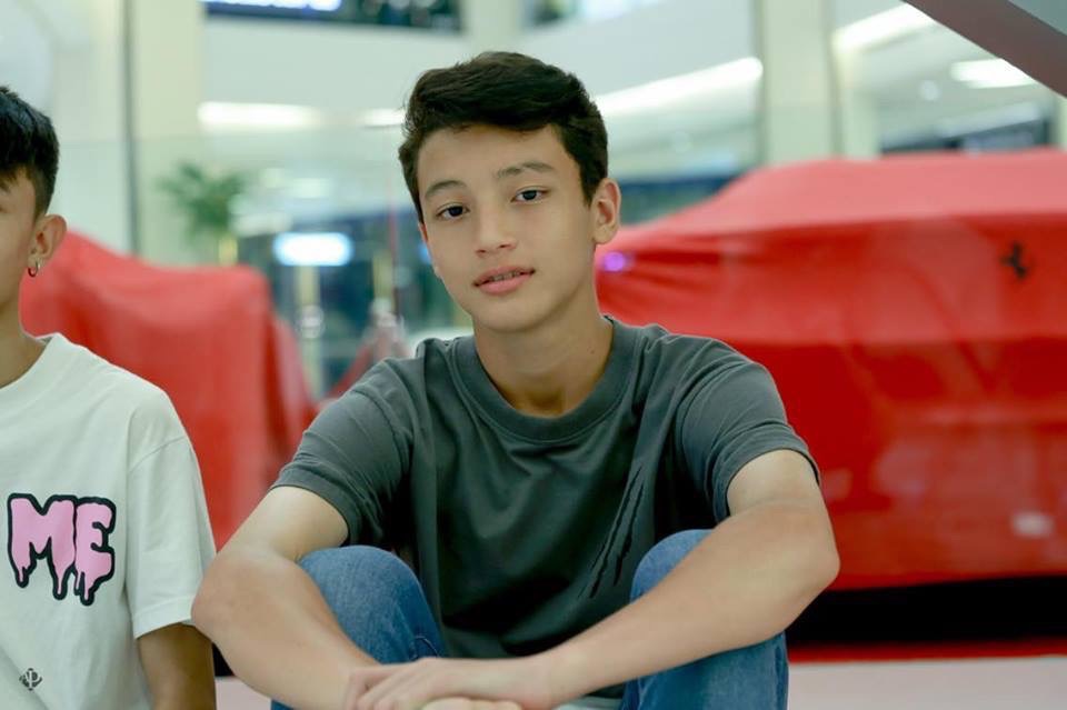 หนุ่มหล่อจากรั่วโรงเรียนวัดสุทธิวราราม | Dek-D.com