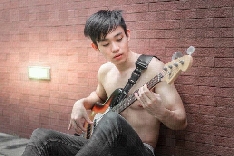 หนุ่มหล่อจากรั่วโรงเรียนวัดสุทธิวราราม | Dek-D.com