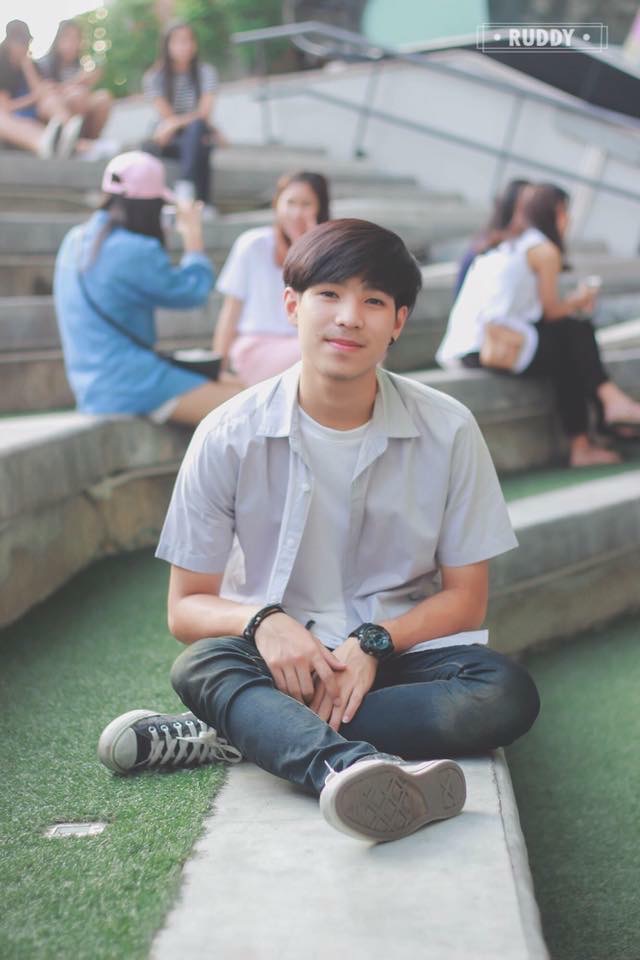 หนุ่มหล่อจากรั่วโรงเรียนวัดสุทธิวราราม | Dek-D.com