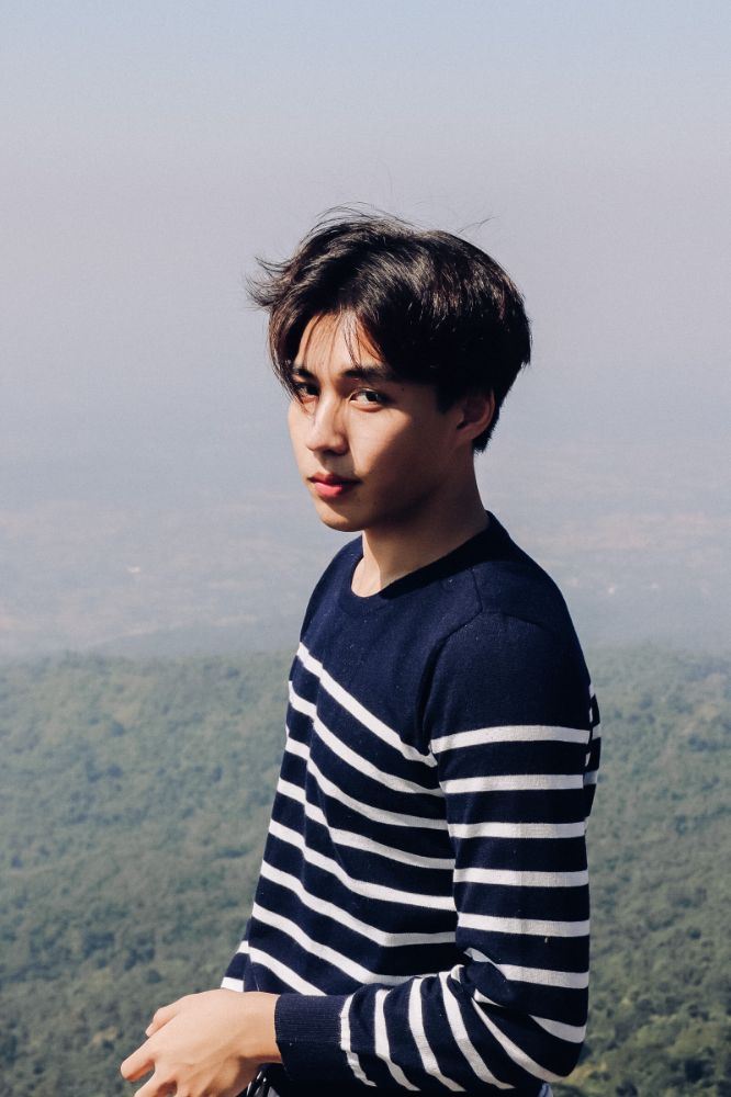 หนุ่มหล่อหน้าใส บิ๊กบอส วรพล นักแสดงน้องใหม่จากซีรีส์ "รักชอบเจ็บ ...