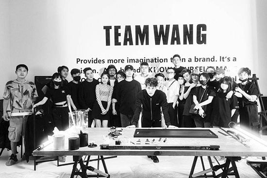 Jackson Wang กับเเบรนด์สุดปังTEAM WANG Design | Dek-D.com