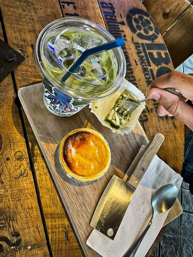 คาเฟ่Makai cafe and space อยู่หนใดกันนะ? | Dek-D.com