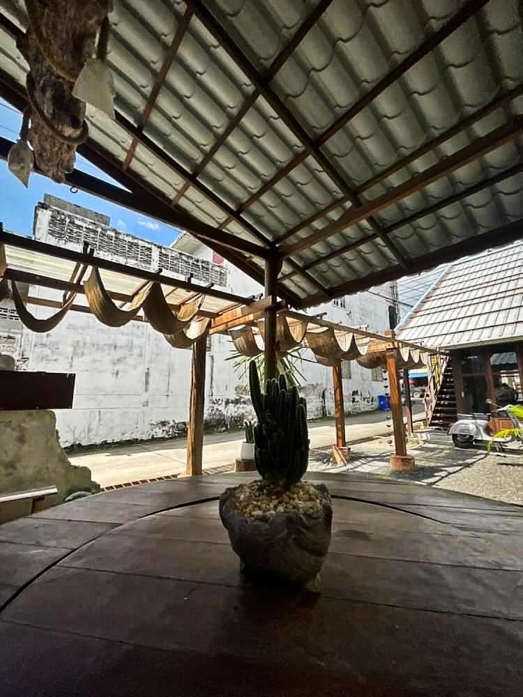 คาเฟ่Makai cafe and space อยู่หนใดกันนะ? | Dek-D.com