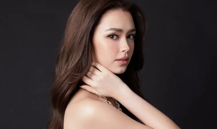 อลิษา ตันสกุล หรือ อลิซ เด็กสาวชาวไทยวัย 23 ปี