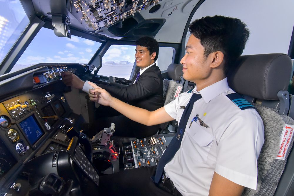 '56 Facts About DPU' เปิดเรื่องน่ารู้เกี่ยวกับ ม.ธุรกิจบัณฑิตย์ ที่ไม่ควรพลาด! | Dek-D.com